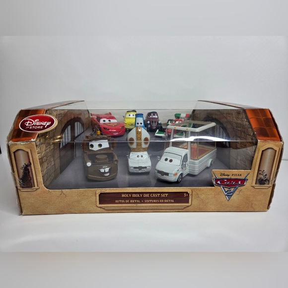 Disney | Toys | Disney Cars 2 Holly Moly Die Cast Set Popemobile ...